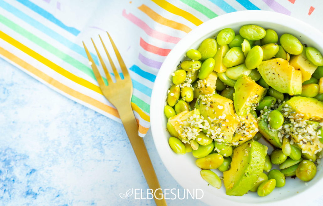 Bowl-Rezept mit Edamame und Avocado